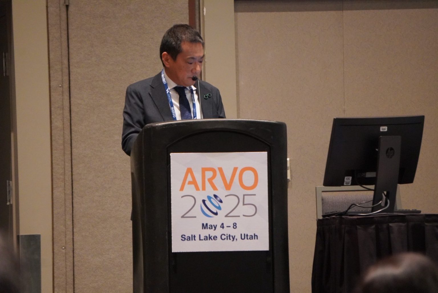 「ARVO 2025（ソルトレイクシティ） 参加報告」 - お知らせ - 信州大学 医学部眼科学教室